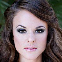 Sarah Butler: American actress (1985-) | Biography, Filmography, Facts ...